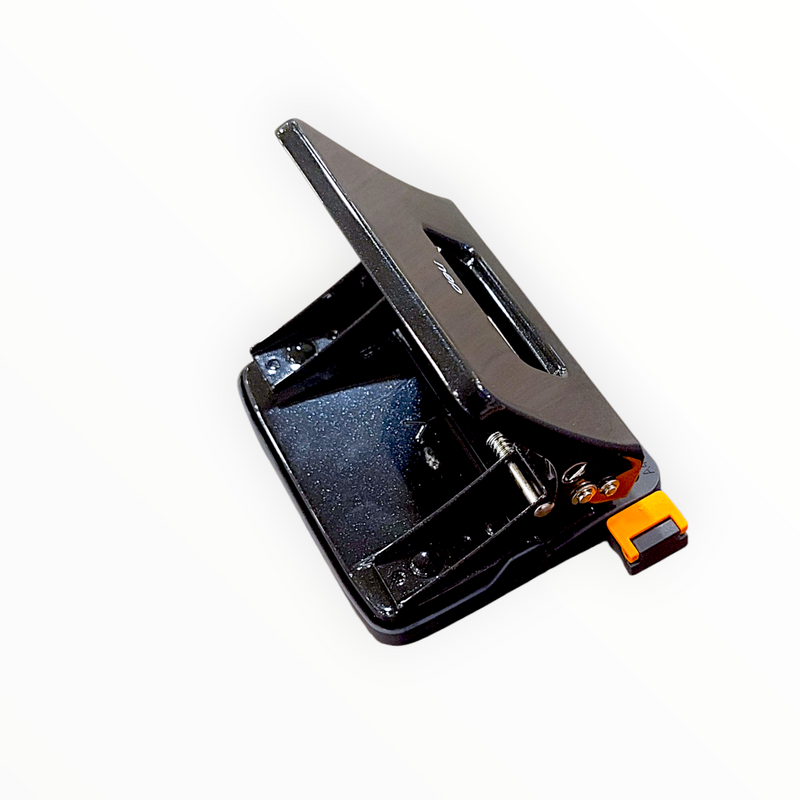 Deli Effortless Punch | Kingdom Books and Stationery Ltd